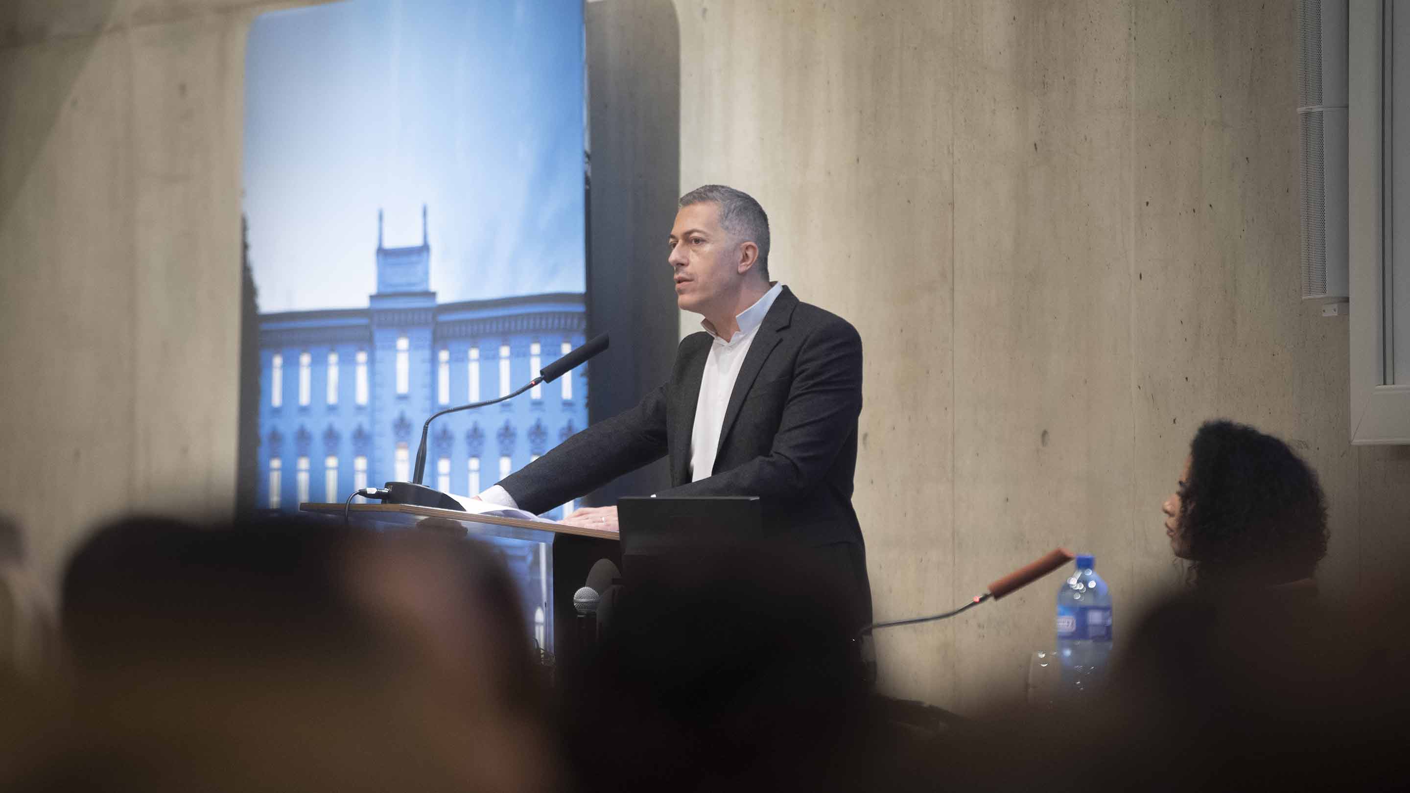 USI Faculty of Communication, Culture and Society awards diplomas to ...